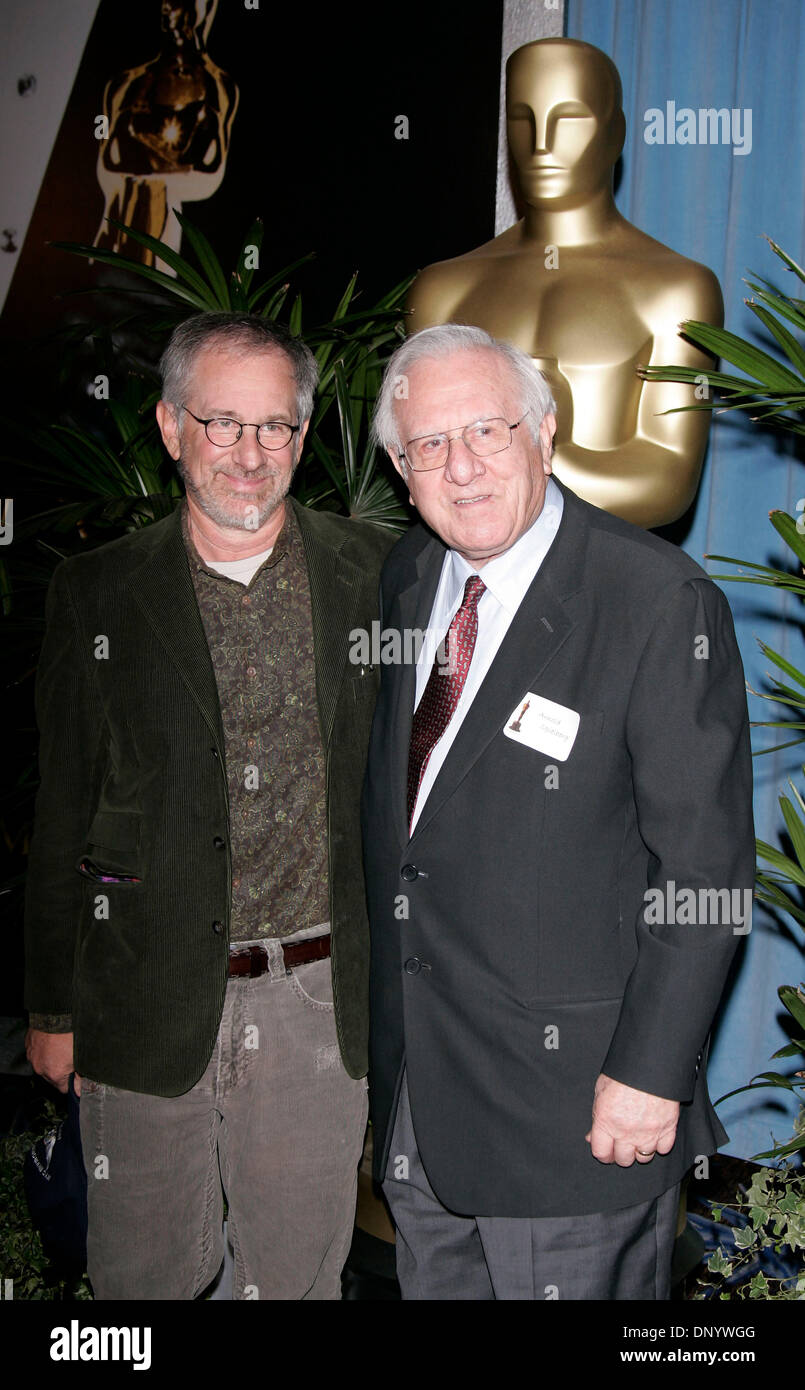 Steven spielberg father arnold hi-res stock photography and images - Alamy