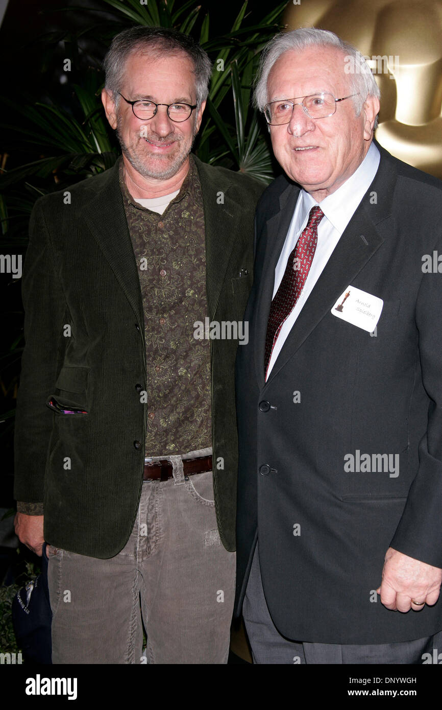 Steven spielberg father arnold hi-res stock photography and images - Alamy