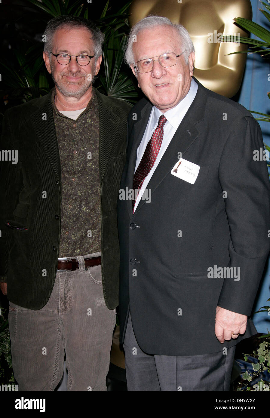 Arnold spielberg hi-res stock photography and images - Alamy
