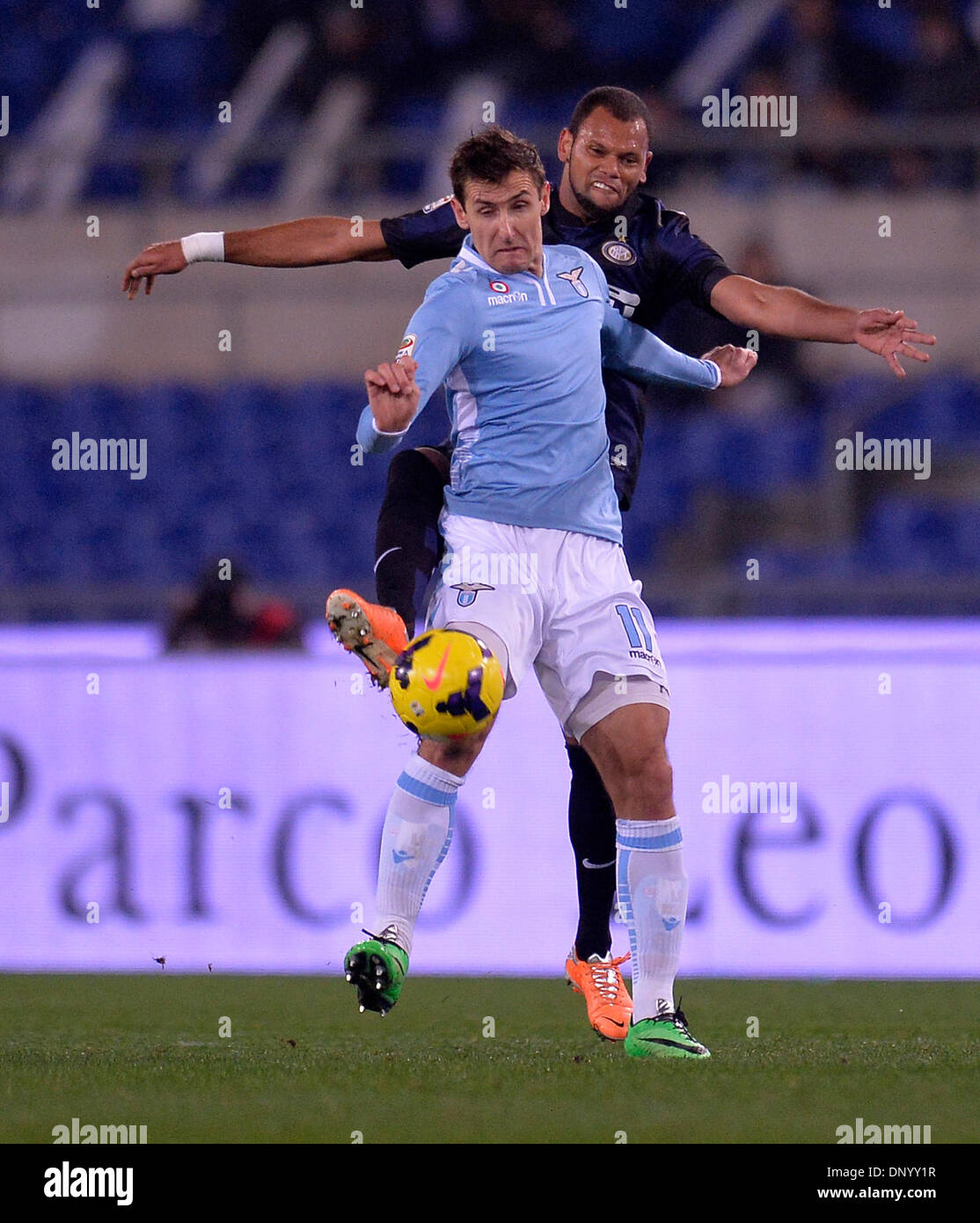 Rolando soccer hi-res stock photography and images - Alamy