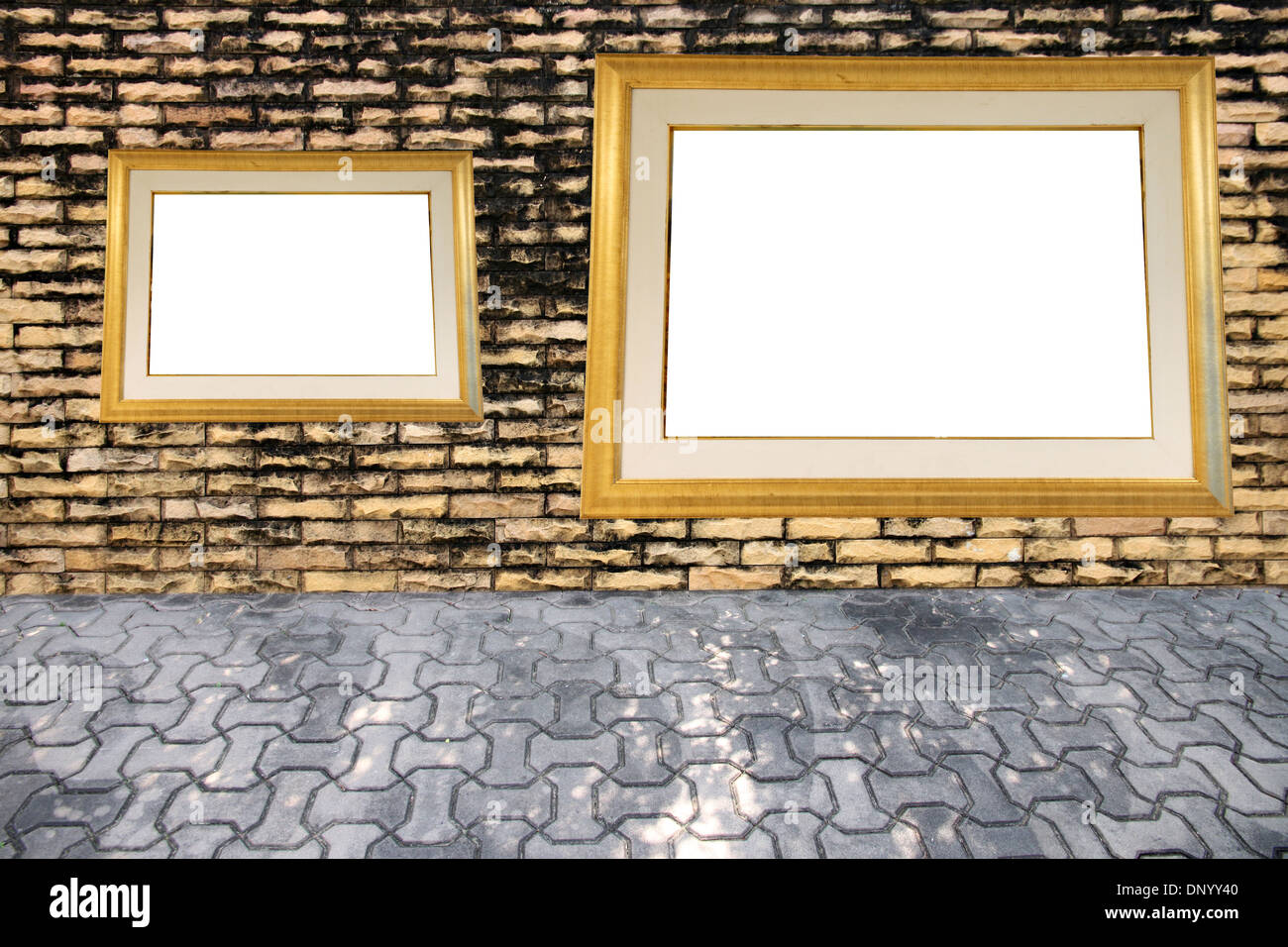 Gold brick wall hi-res stock photography and images - Alamy