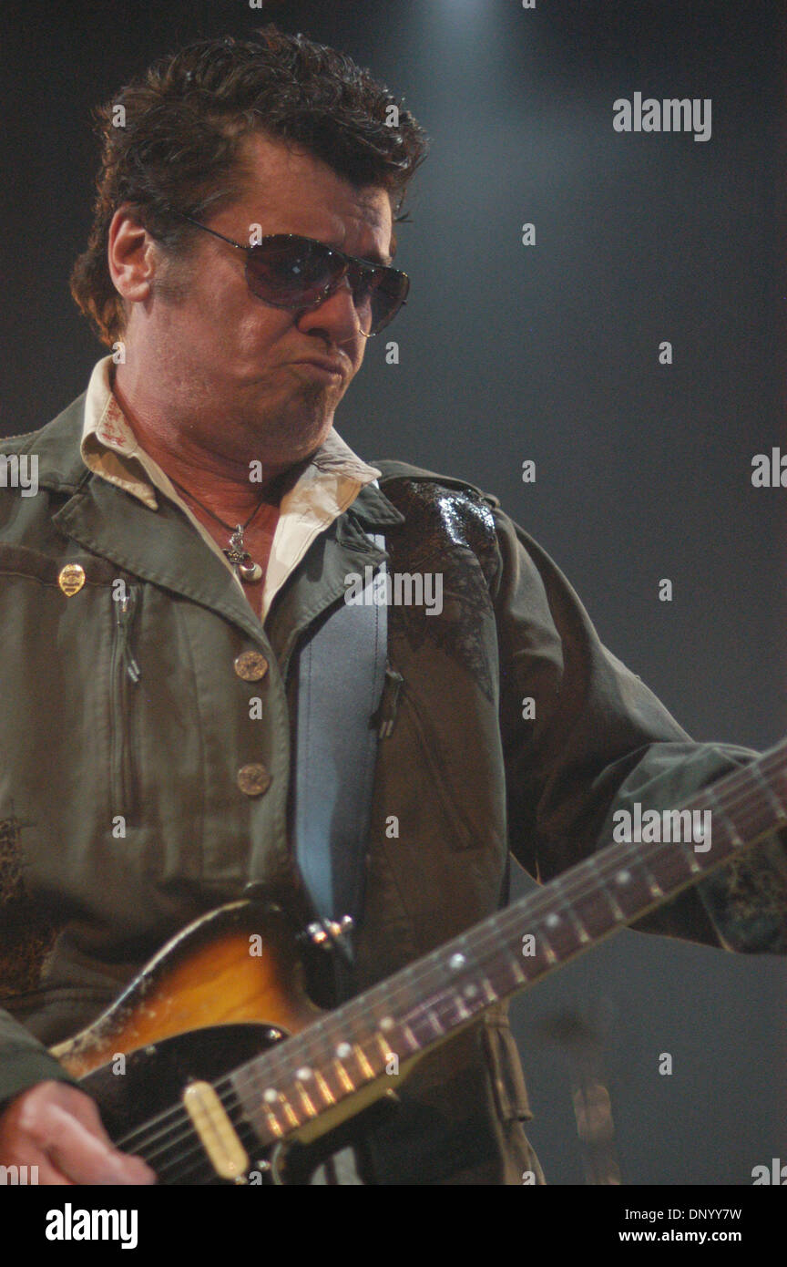 Tim farriss inxs hi-res stock photography and images - Alamy