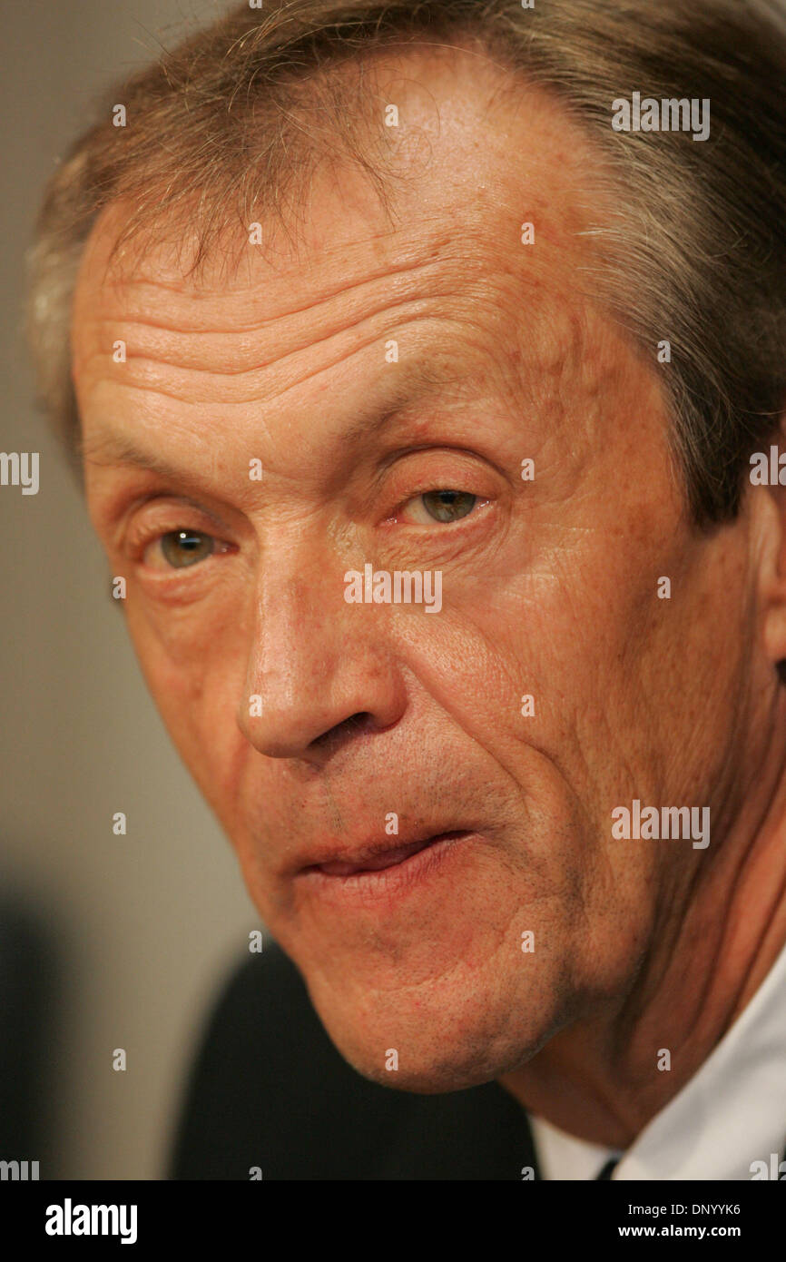 President of the university of california hi-res stock photography and ...