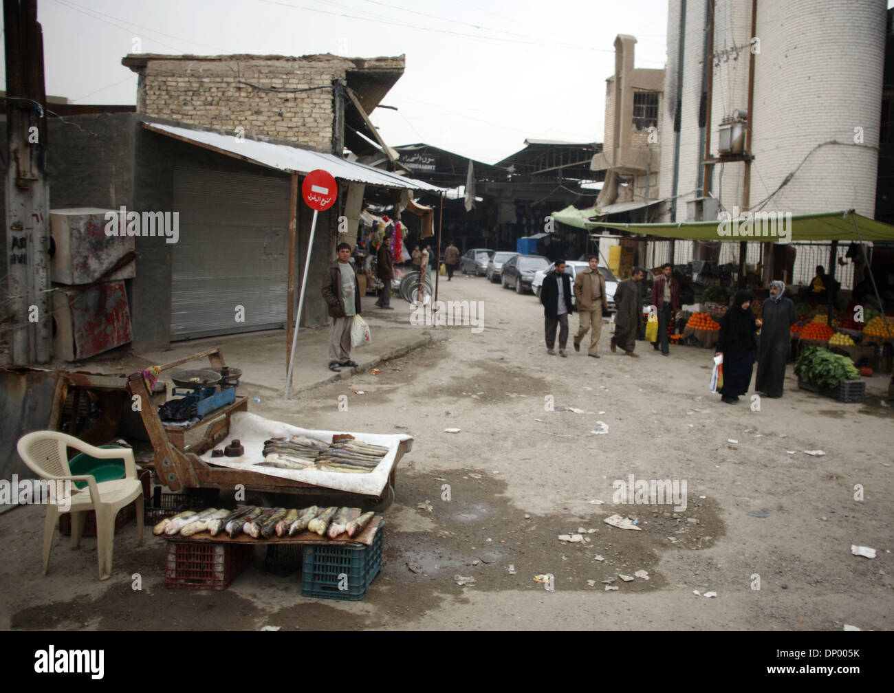 Feb 20, 2006; Fallujah, IRAQ; Street scenes of the Iraqi city of Al ...
