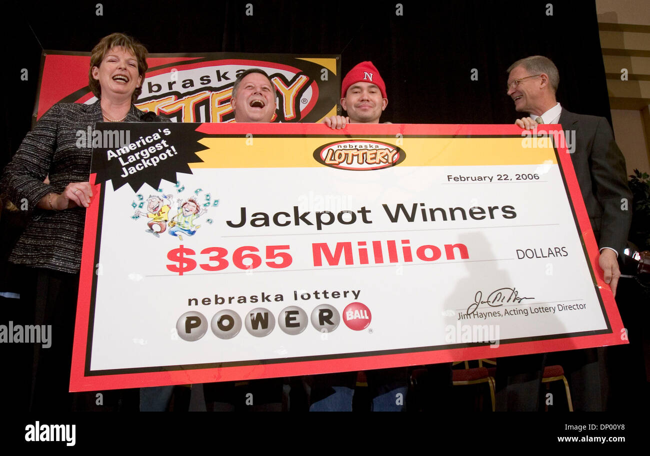 Feb 22, 2006; Lincoln, NE, USA; Nebraska Governor DAVE HEINEMAN (2nd L ...