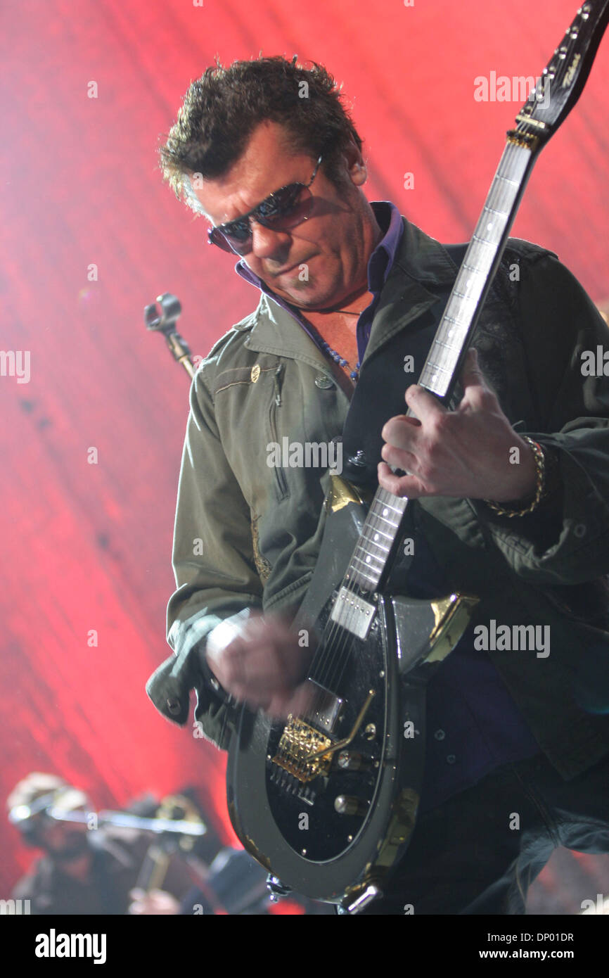 Tim farriss inxs hi-res stock photography and images - Alamy