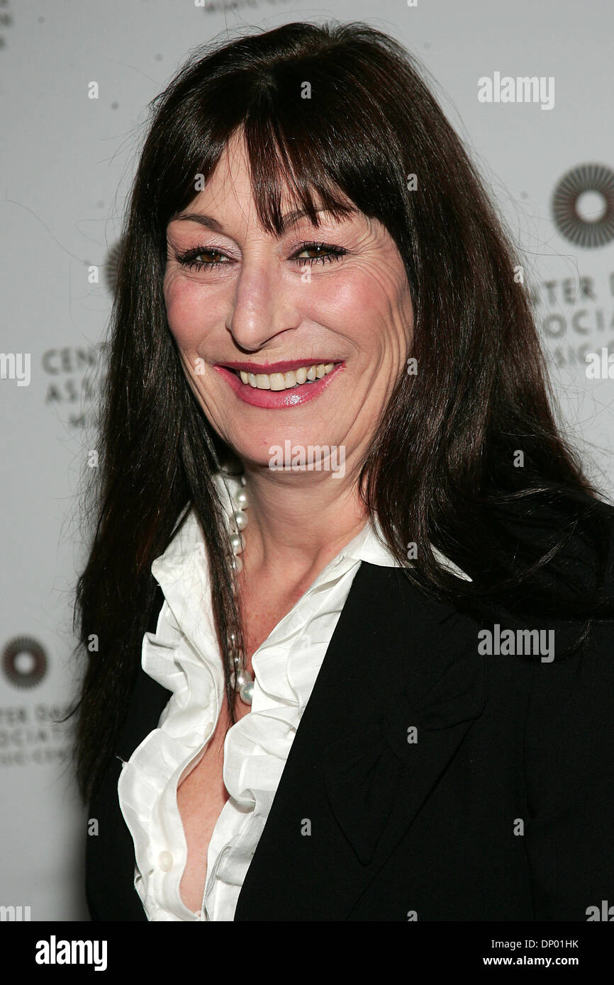 Feb 24, 2006; Los Angeles, CA, USA; Actress ANJELICA HUSTON during ...