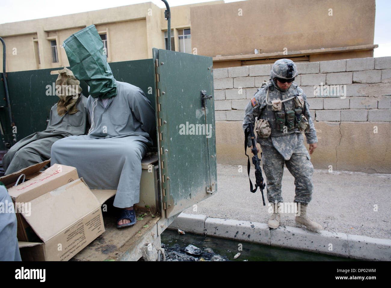 Soldier from 101st airborne division hi-res stock photography and ...