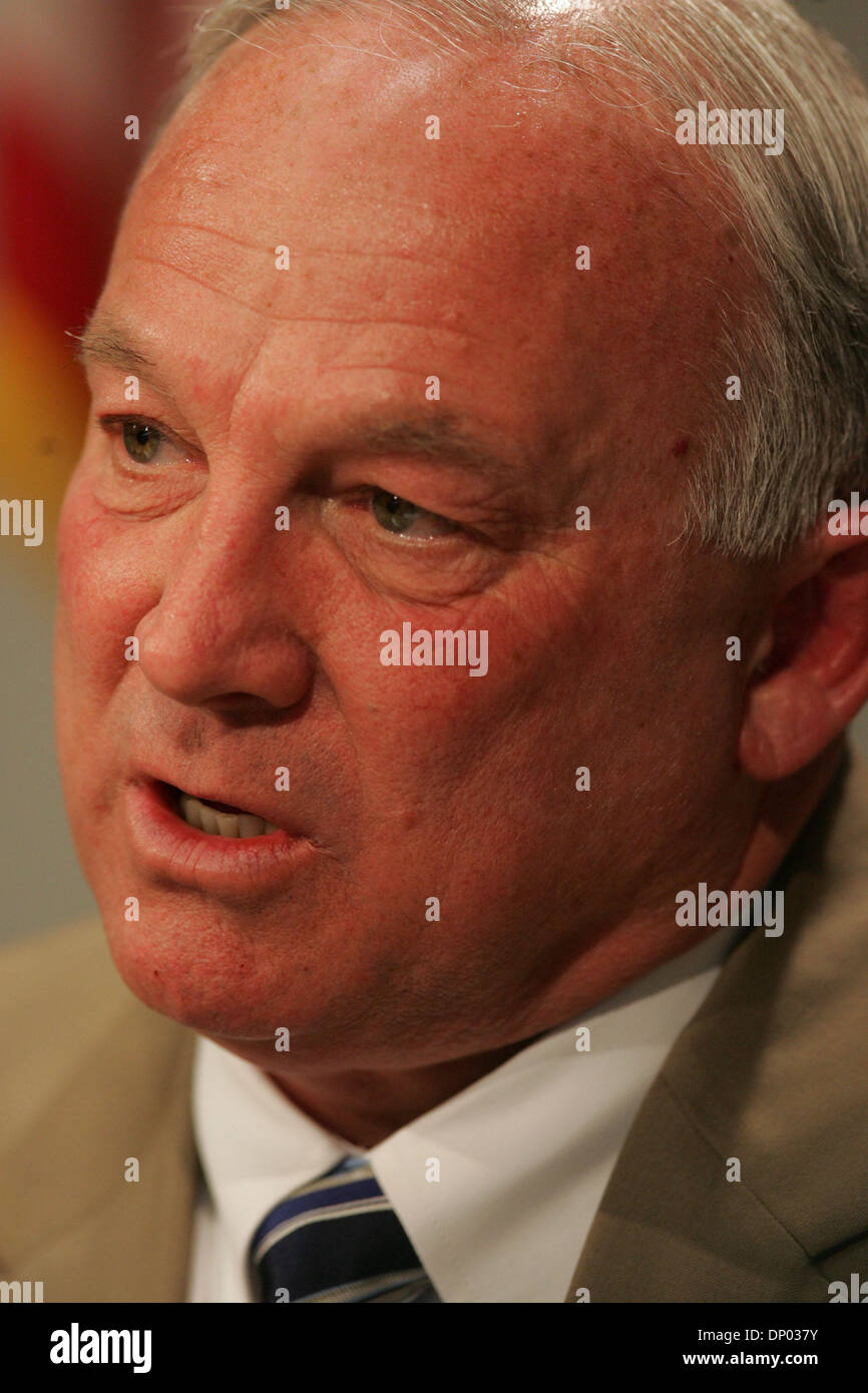 Feb 27, 2006; San Diego, CA, USA; San Diego Mayor JERRY SANDERS ...