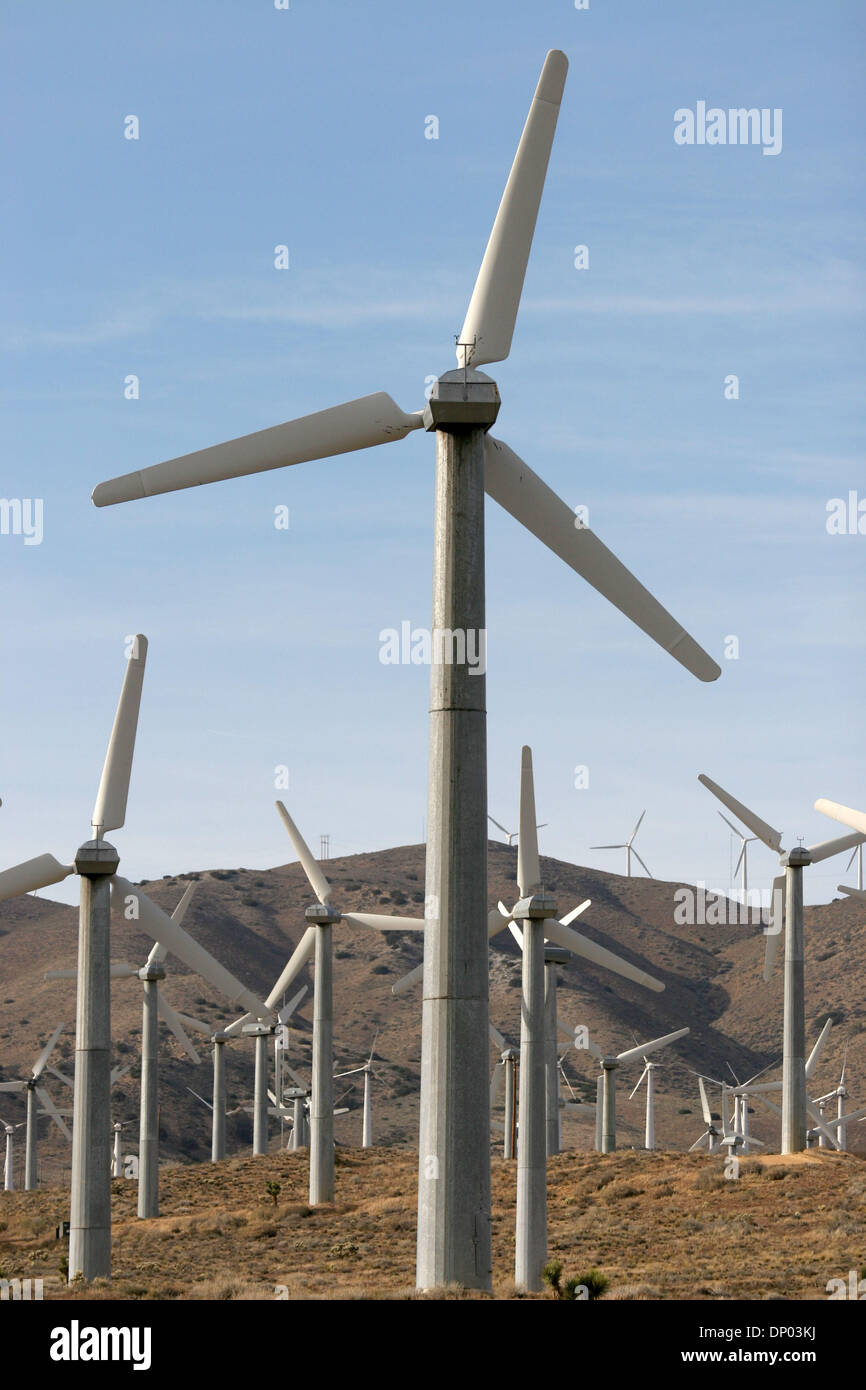 Tehachapi mojave wind resource area hi-res stock photography and images ...
