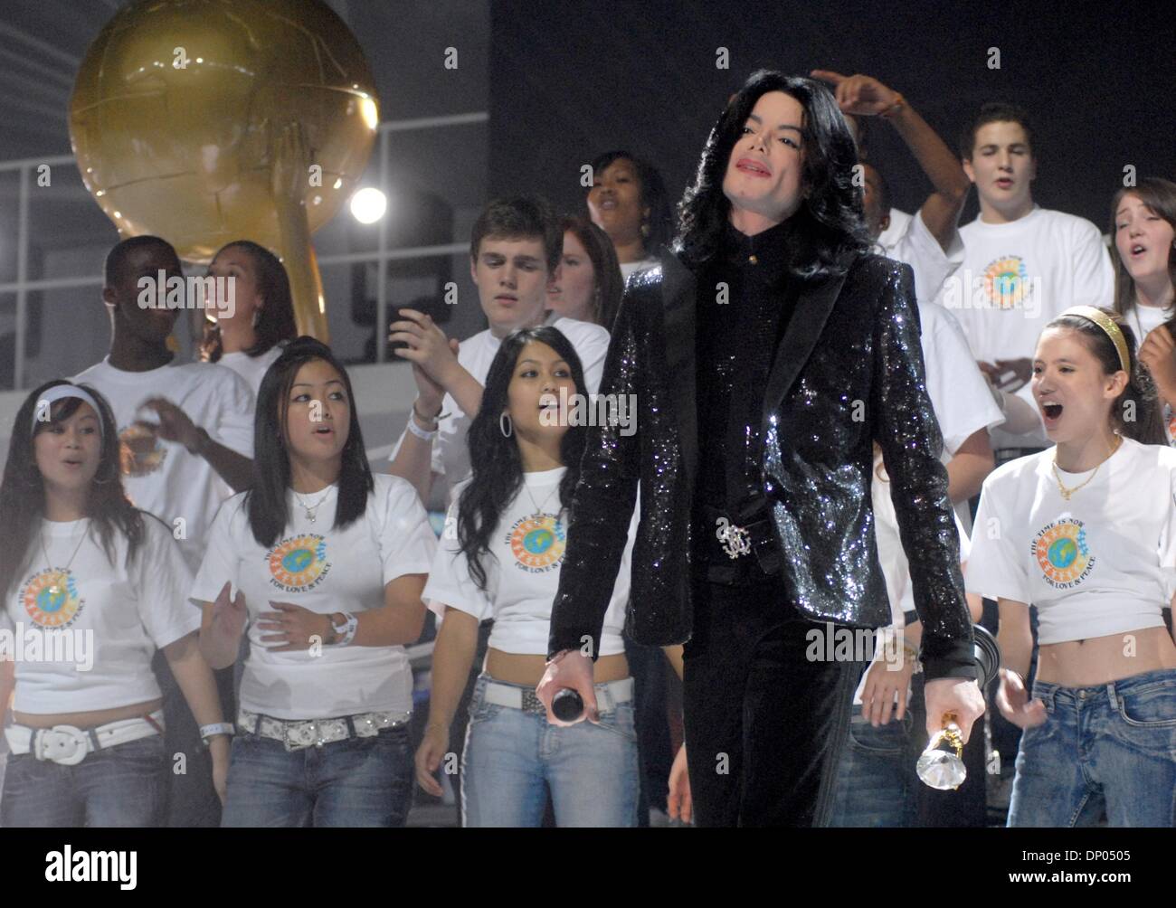 Michael jackson studio recording hi-res stock photography and images ...