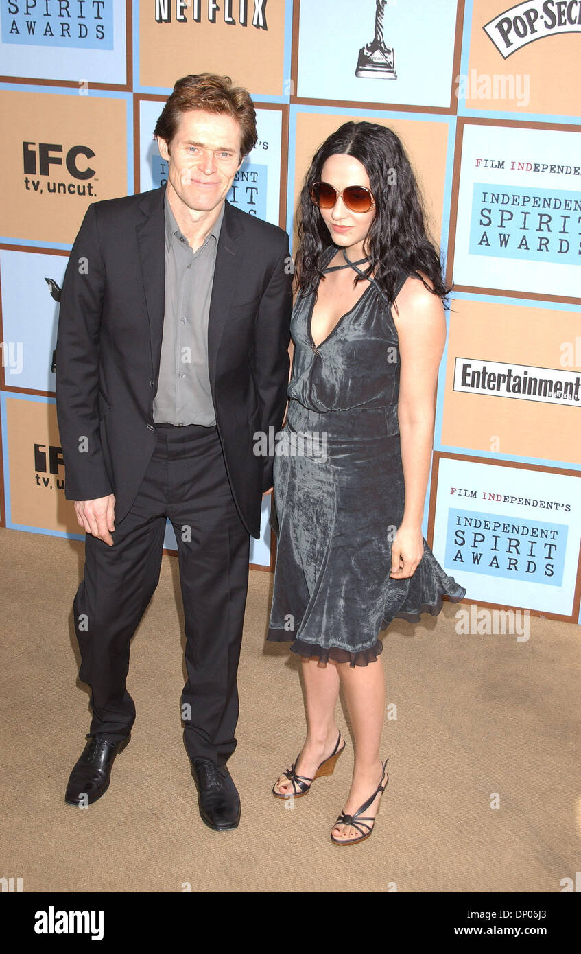 Mar 04 2006 Santa Monica Ca Usa Actor Willem Dafoe And Wife