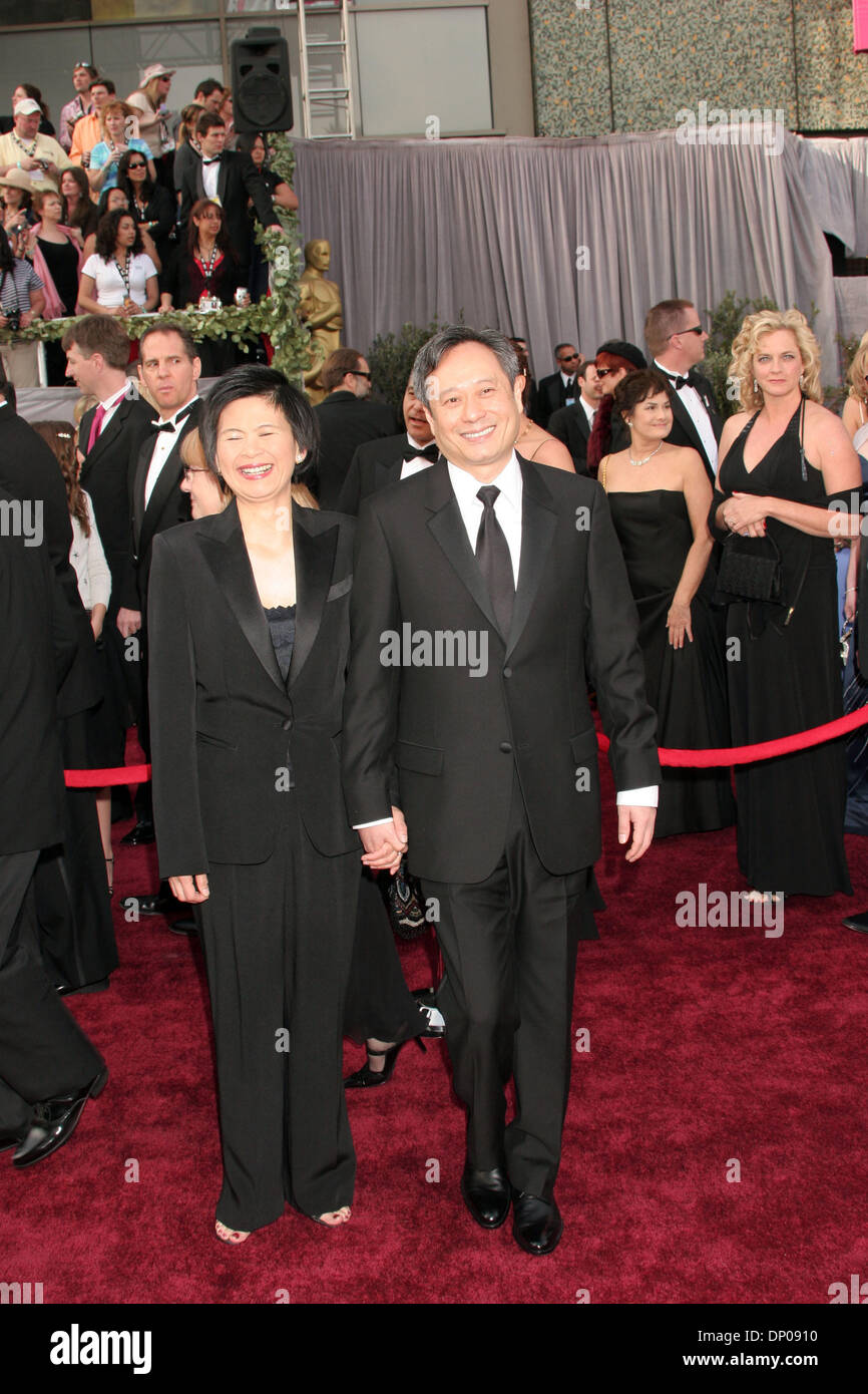 Mar 05, 2006; Hollywood, CA, USA; OSCARS 2006: Director ANG LEE (R) and ...
