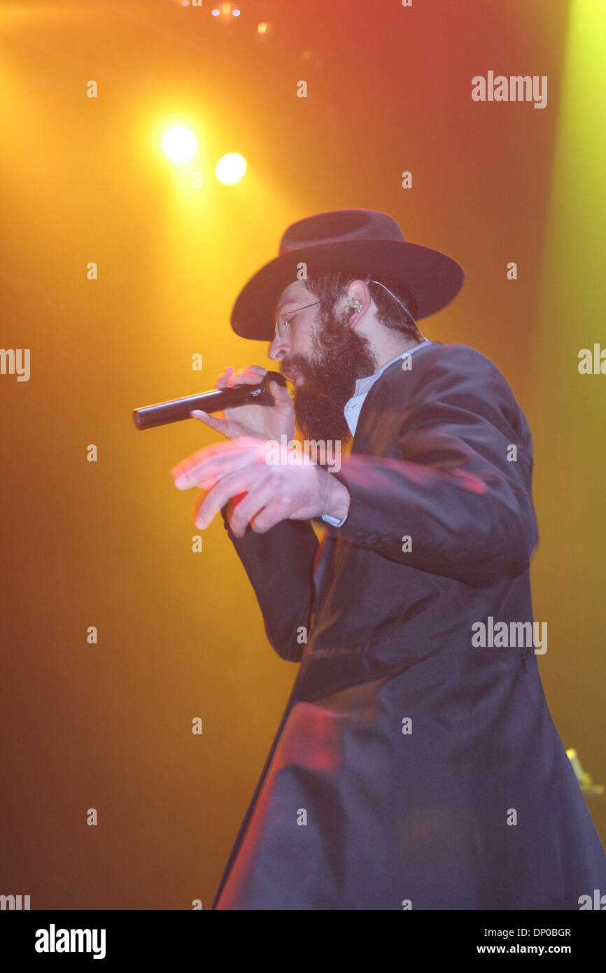 Mar 06, 2006; New York, NY, USA; MATISYAHU performing at Hammerstein ...
