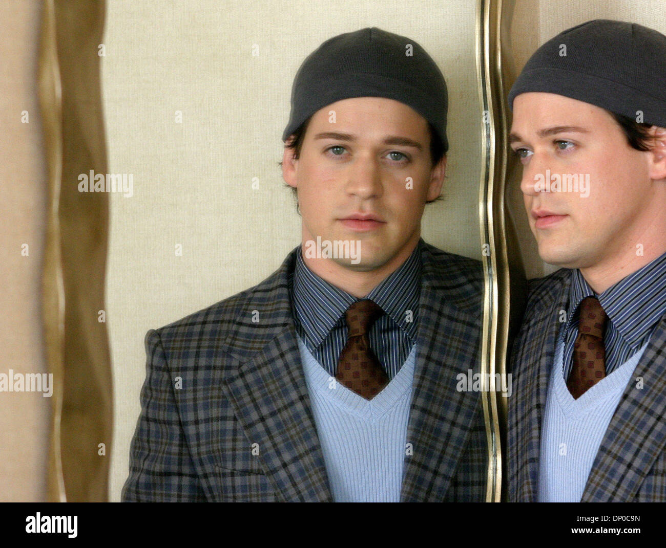 Tr knight greys anatomy hi-res stock photography and images - Alamy