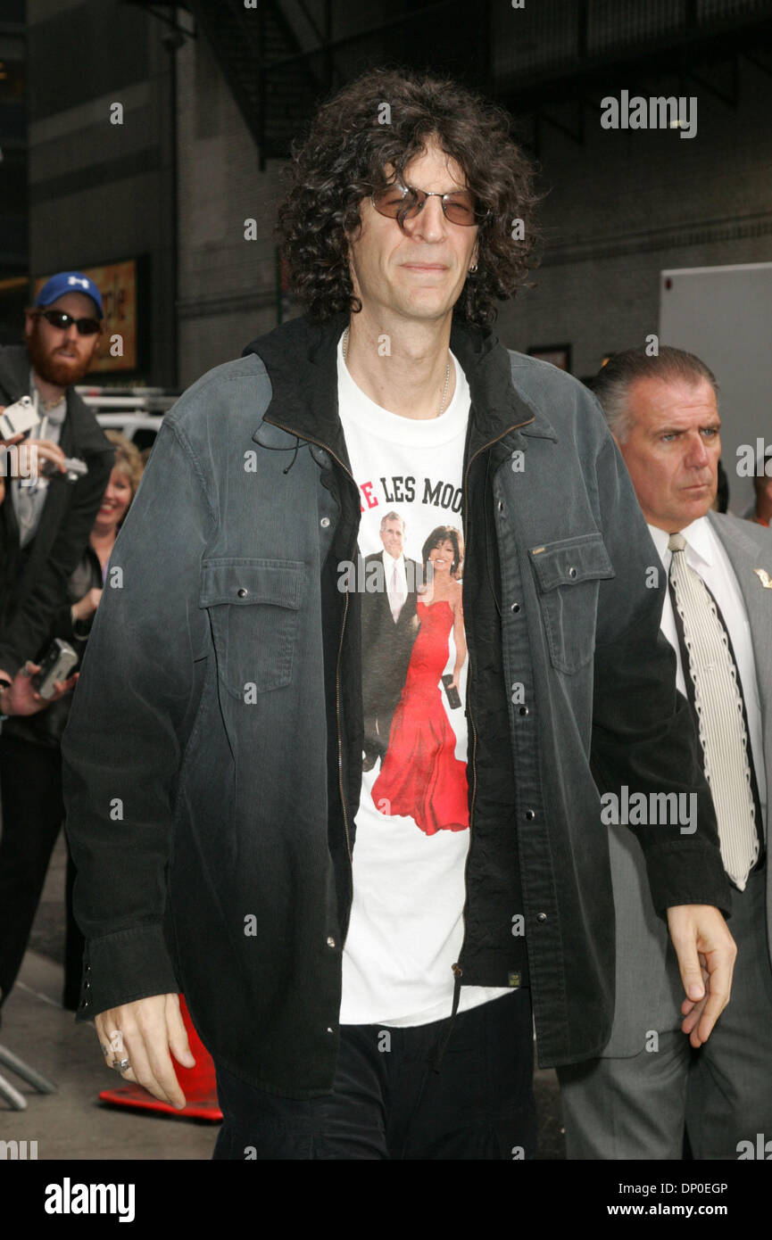 Mar 13, 2006; New York, NY, USA; Shock jock HOWARD STERN arrives ...