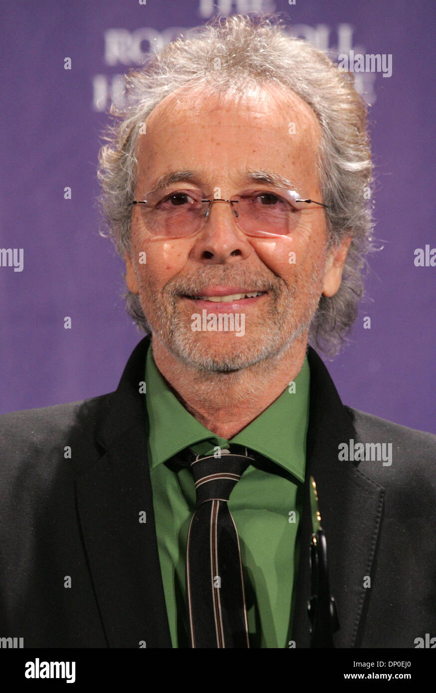 Mar 13, 2006; New York, NY, USA; Inductee HERB ALPERT poses for photos ...