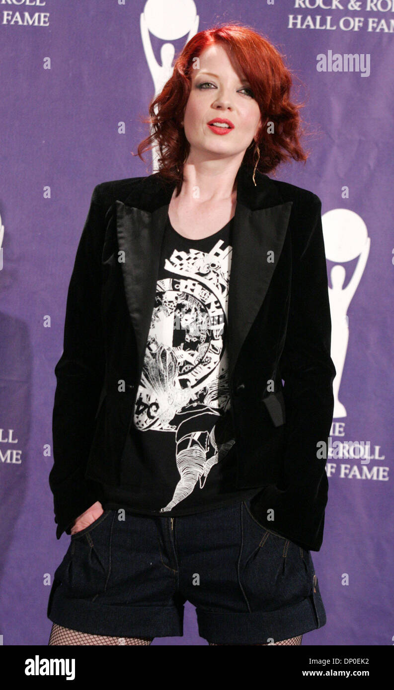 Mar 13, 2006; New York, NY, USA; Presenter SHIRLEY MANSON poses for ...