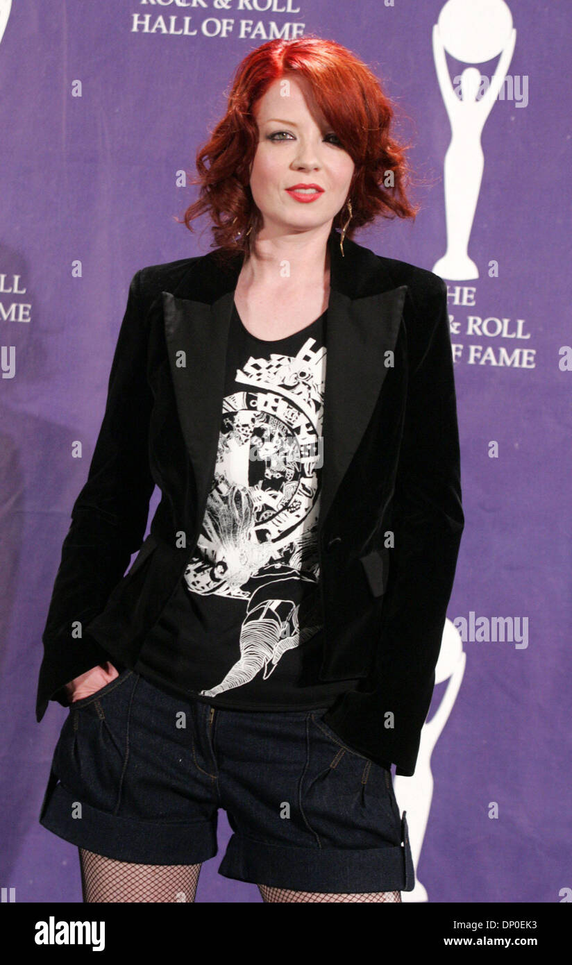 Mar 13, 2006; New York, NY, USA; Presenter SHIRLEY MANSON poses for ...