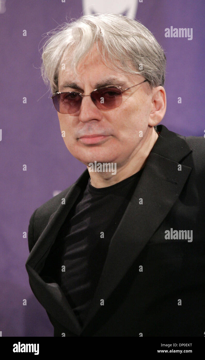 Mar 13, 2006; New York, NY, USA; Inductee CHRIS STEIN of 'Blondie' pose ...