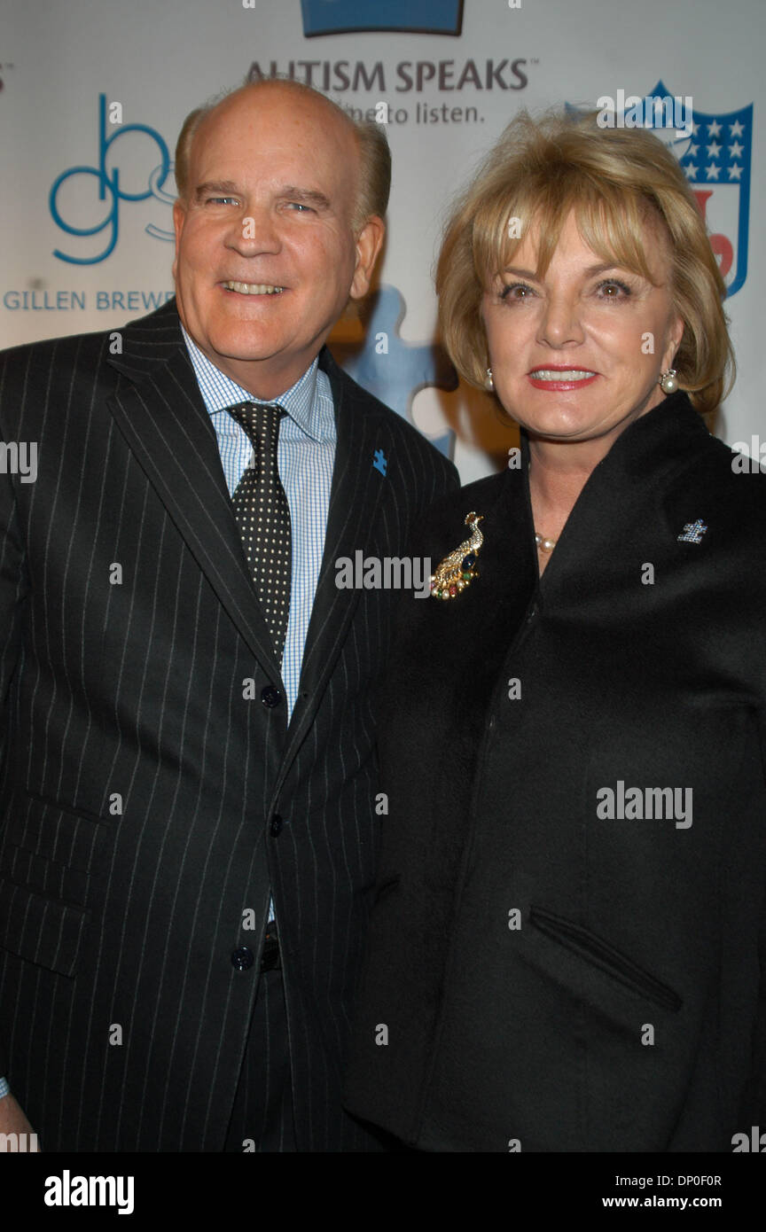 Mar 14, 2006; New York, NY, USA; BOB WRIGHT and guest at the 'Kickoff ...