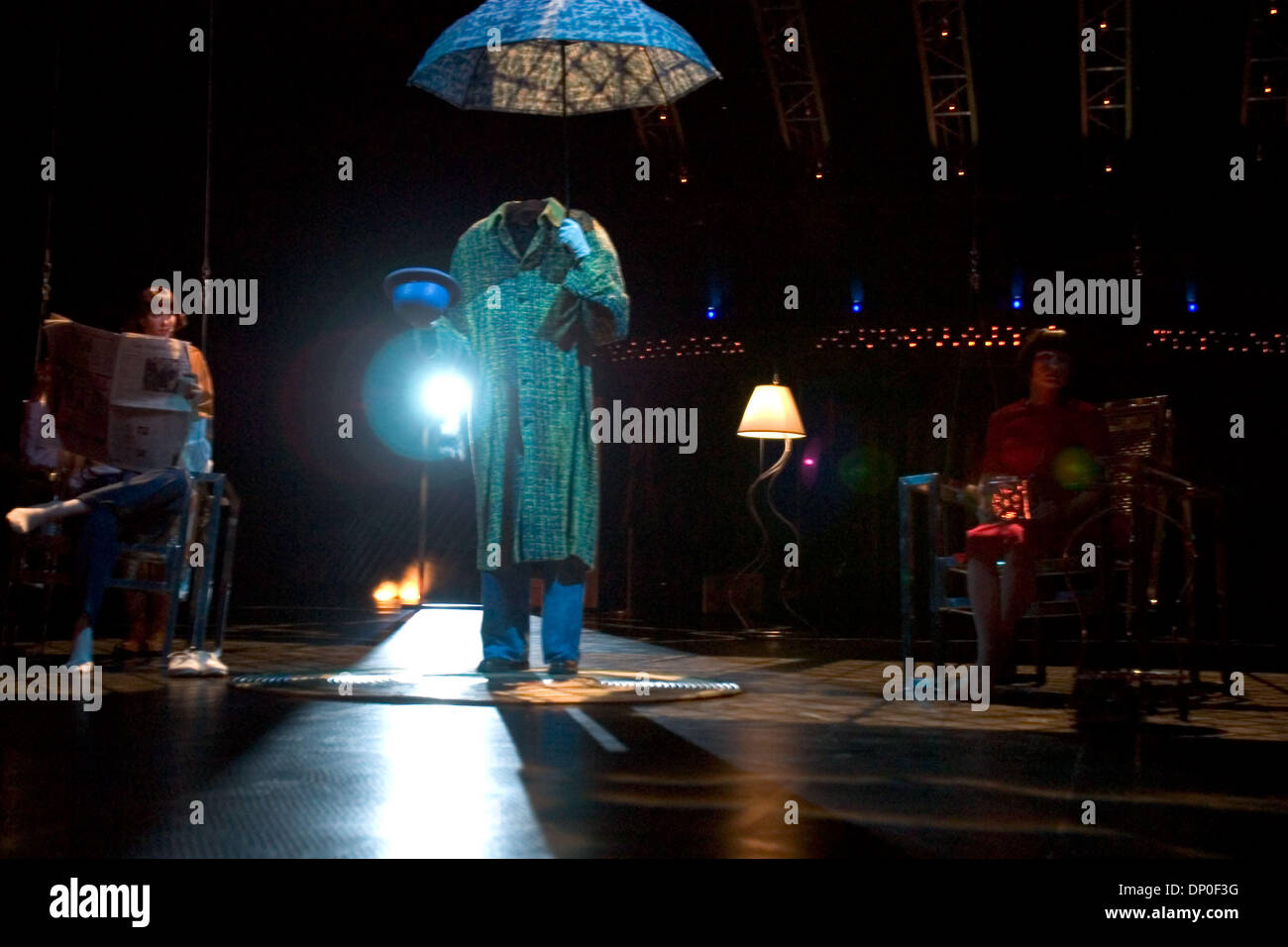 Quidam hi-res stock photography and images - Alamy