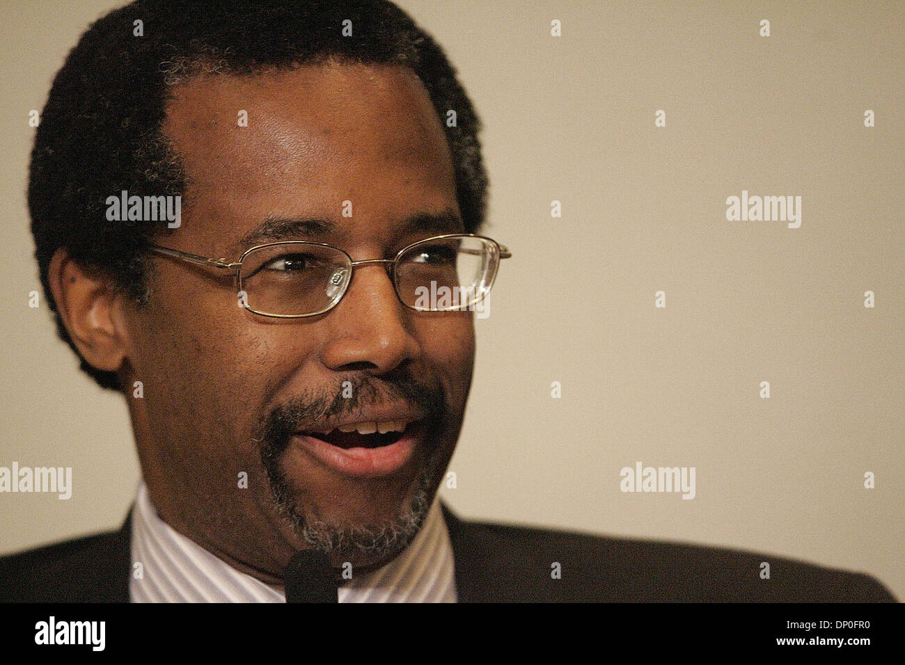Neurosurgeon ben carson hi-res stock photography and images - Alamy