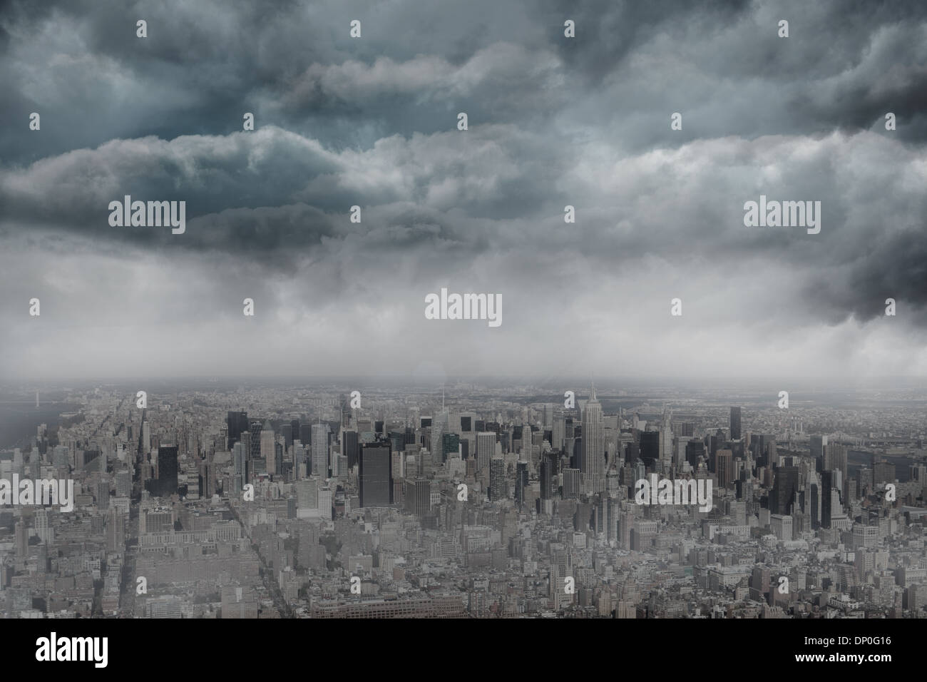 Gloomy City Stock Photos & Gloomy City Stock Images - Alamy