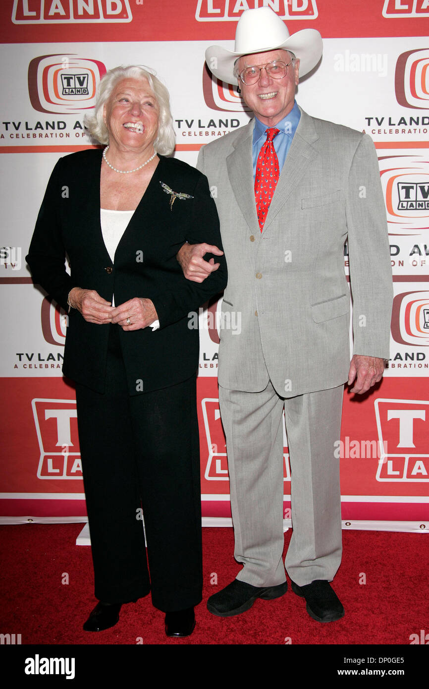 Mar 19, 2006; Santa Monica, California, USA; Actor LARRY HAGMAN & WIFE ...