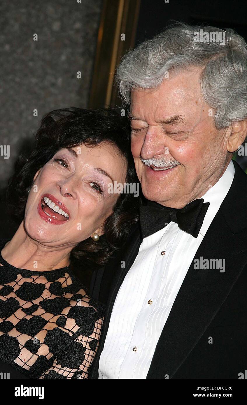 Dixie carter designing women hi-res stock photography and images - Alamy