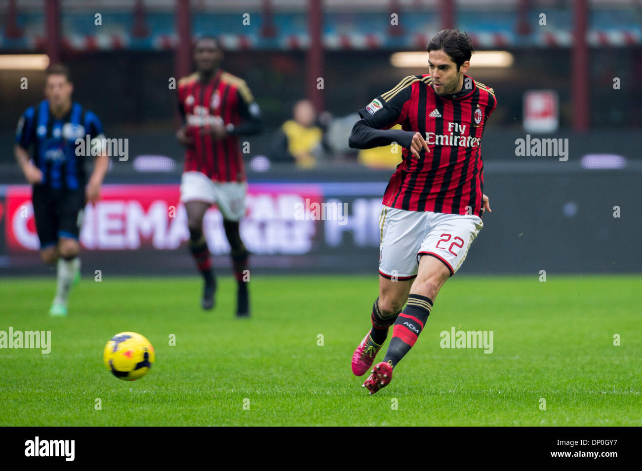 Kaka ac milan hi-res stock photography and images - Alamy
