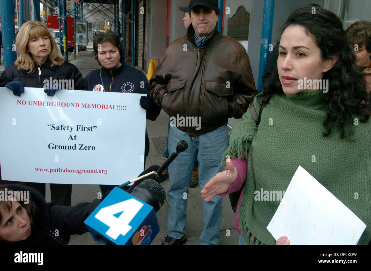 Mar 25, 2006; New York, NY, USA; Rosaleen Tallon (R), sister of ...