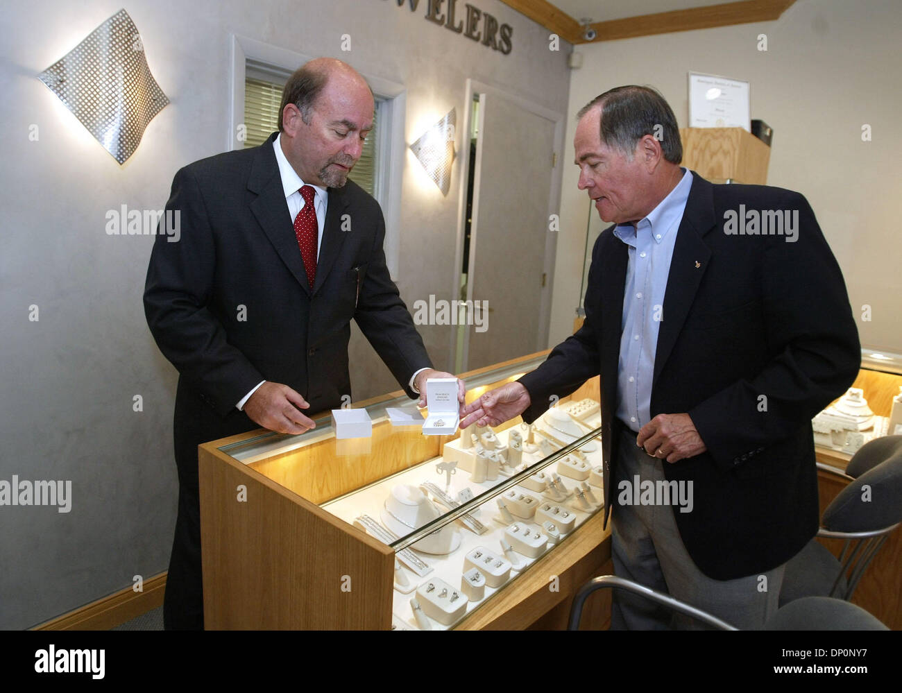 Warren brown hi-res stock photography and images - Alamy