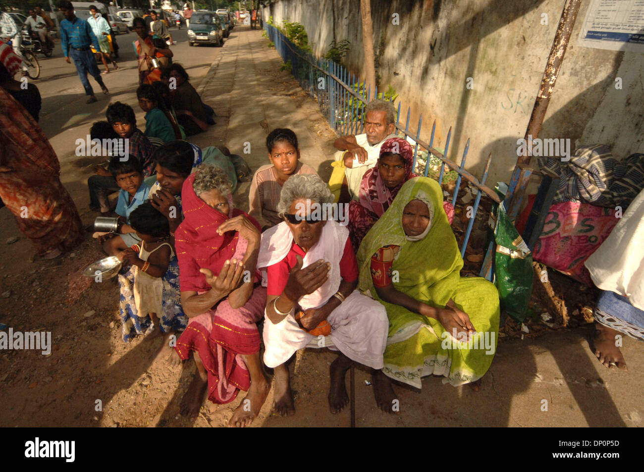Thousand lights mosque chennai hi-res stock photography and images - Alamy