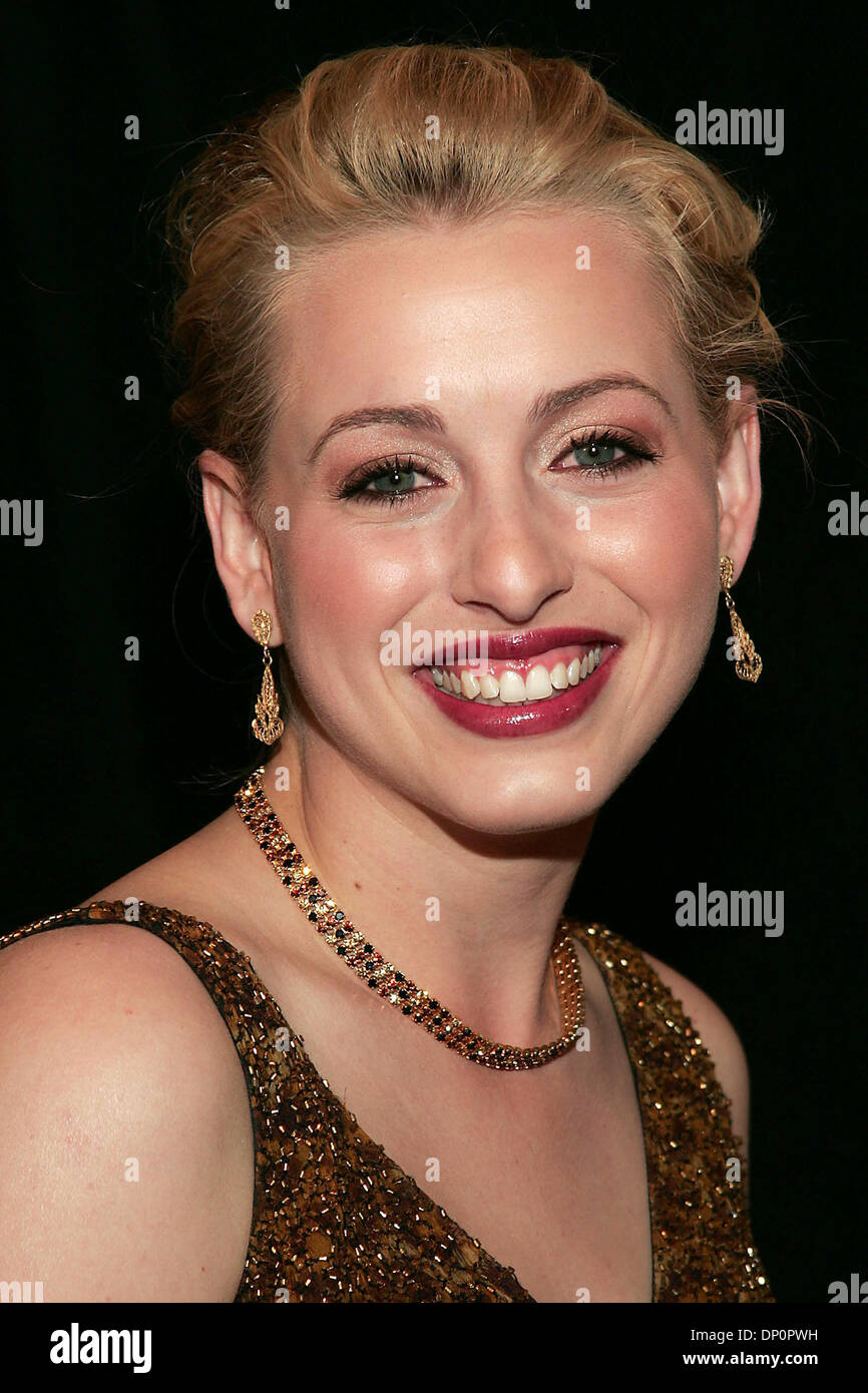 Jessica phillips hi-res stock photography and images - Alamy