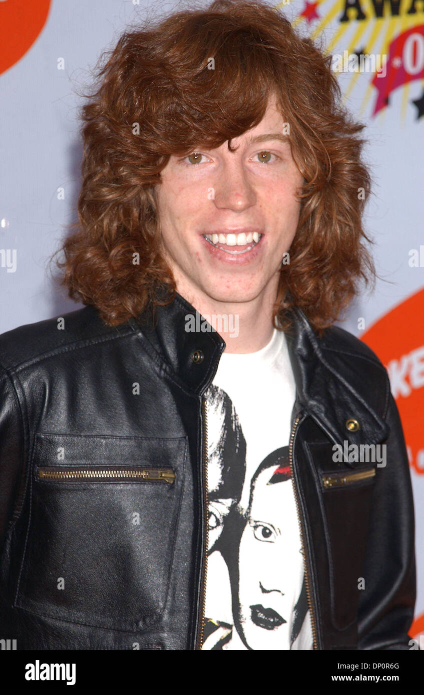 Apr 01, 2006; Los Angeles, CA, USA; Olympic Snow Border SHAUN WHITE at ...