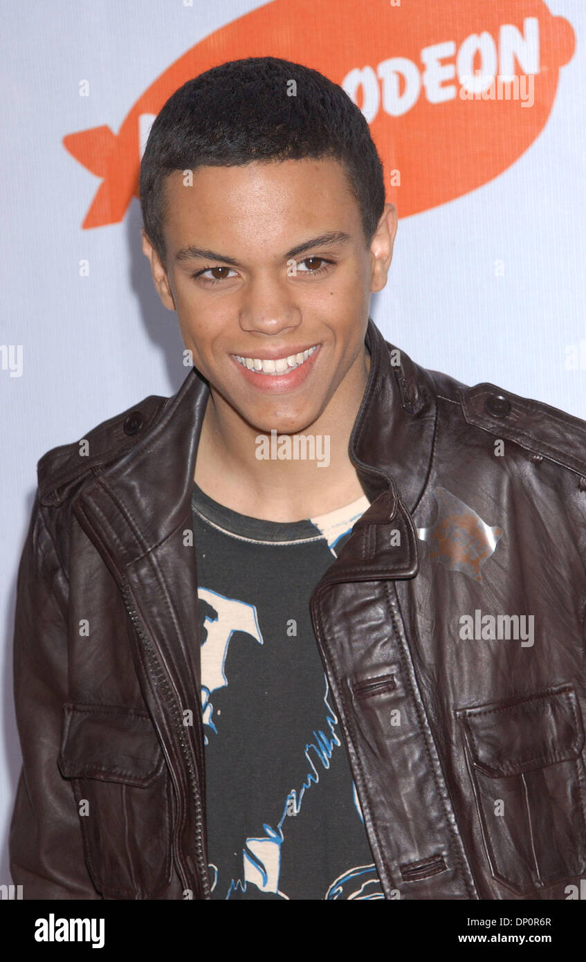 Apr 01, 2006; Los Angeles, CA, USA; Actor EVAN ROSS at the 19th Annual ...