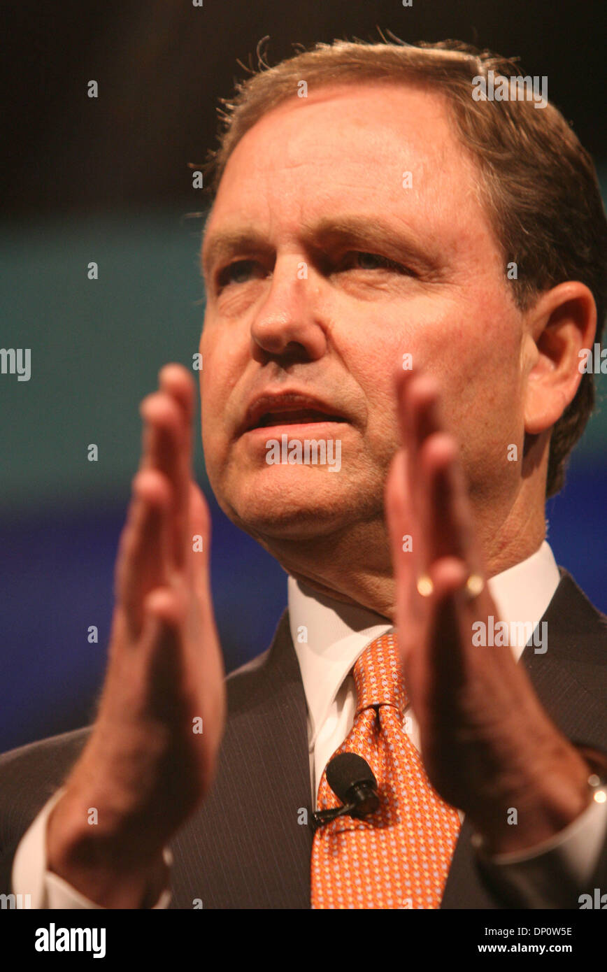 Apr 04, 2006; Chicago, IL, USA; H. LEE SCOTT, CEO of Wal-Mart, speaks ...