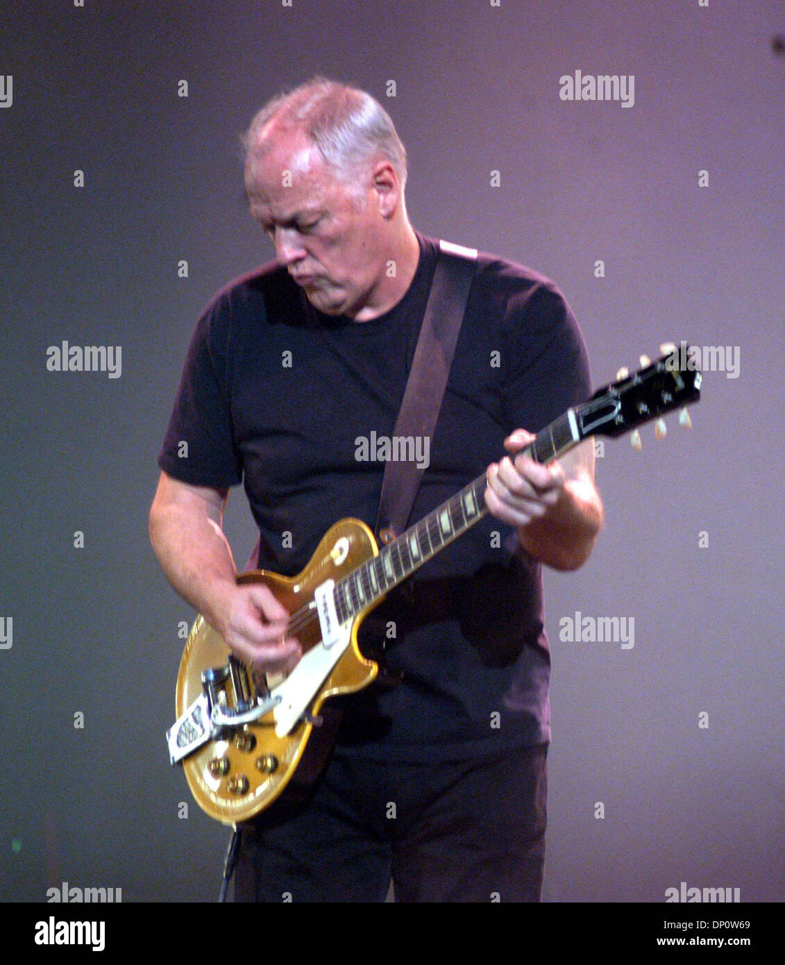 Apr 04, 2006; New York, NY, USA; DAVID GILMOUR performing live in ...