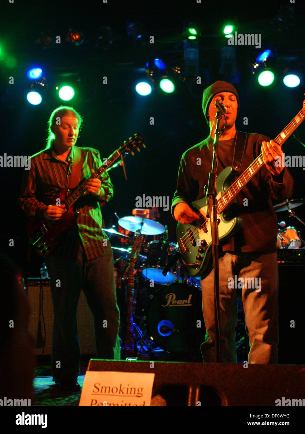 Derek trucks band 2006 hi-res stock photography and images - Alamy