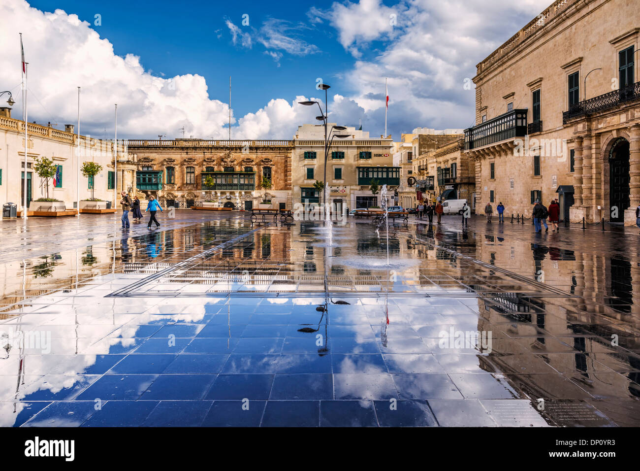 Grand master's palace valletta hi-res stock photography and images - Alamy