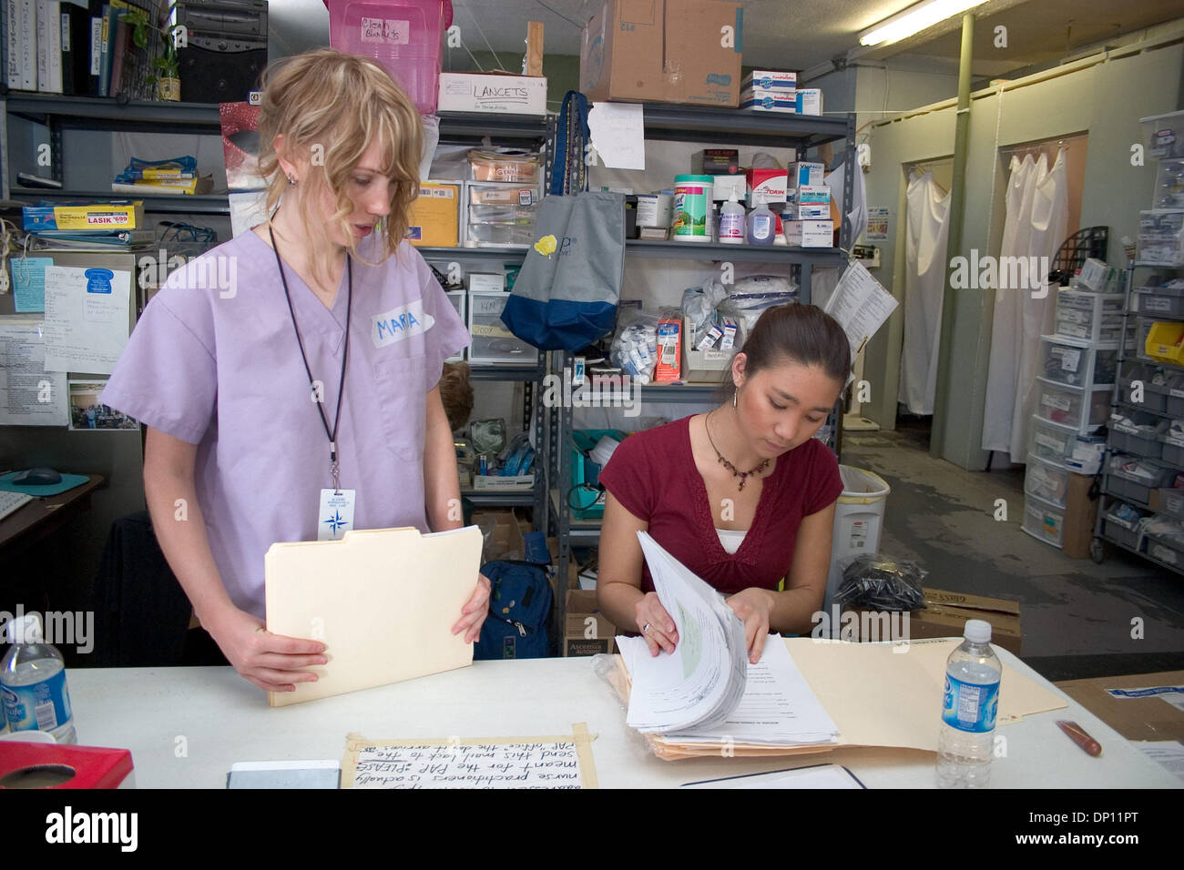 Apr 12, 2006; New Orleans, LA, USA; Maria Jenkins and 16-year-old Ariel ...