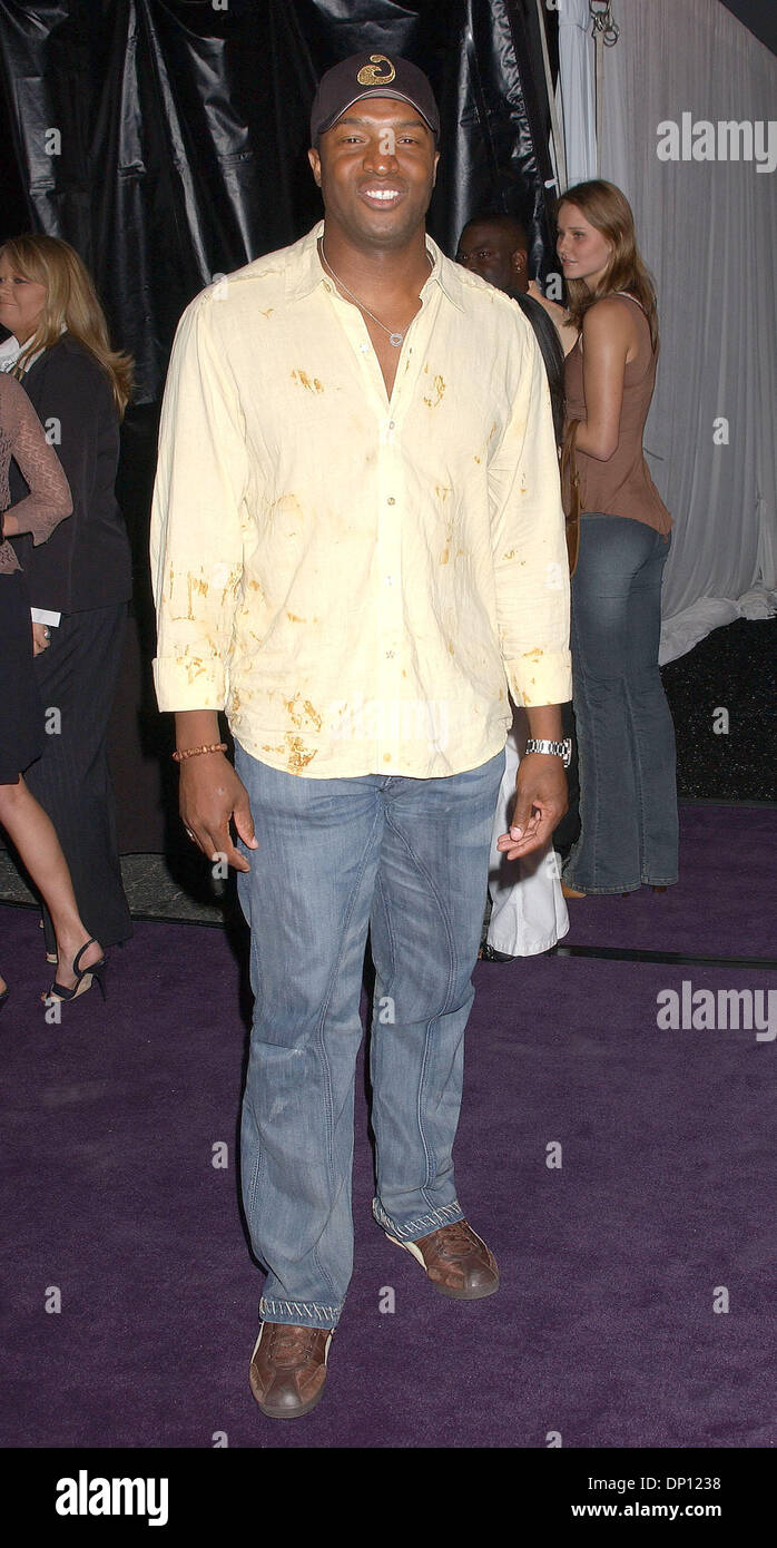 Roger r cross hi-res stock photography and images - Alamy