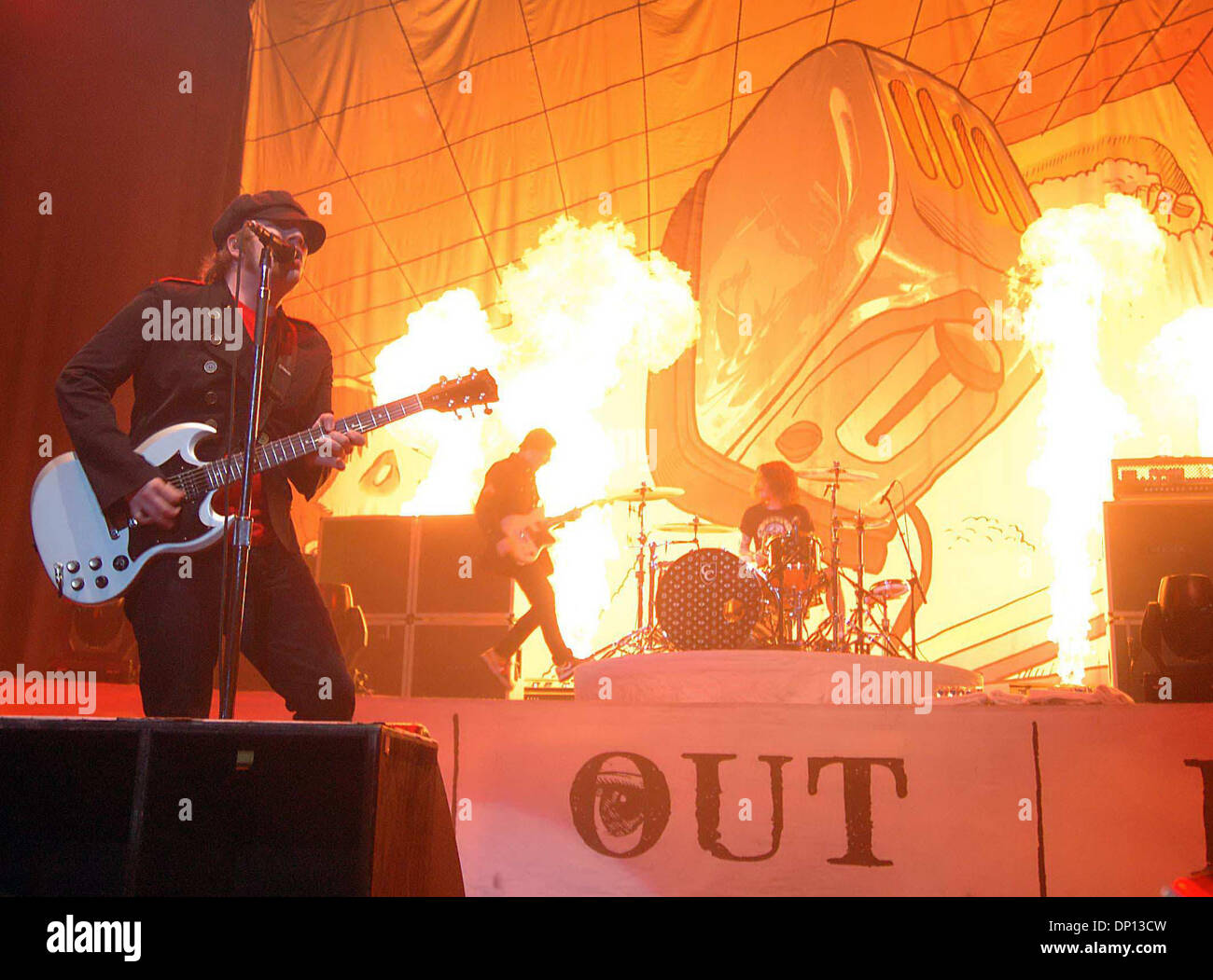 Apr 14, 2006; St Paul, MN, USA; Fallout Boy performs during the All ...