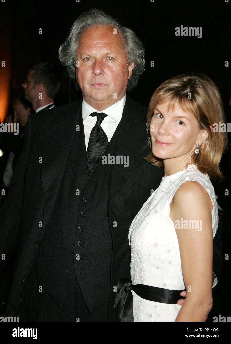Apr 18, 2006; New York, NY, USA; GRAYDON CARTER and wife ANNA at the ...