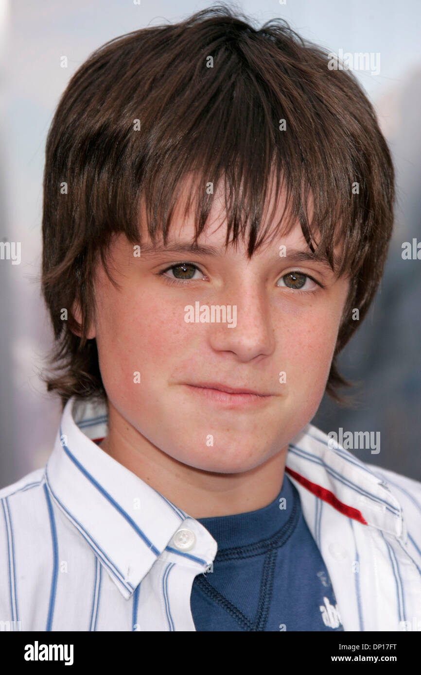 Rv Josh Hutcherson