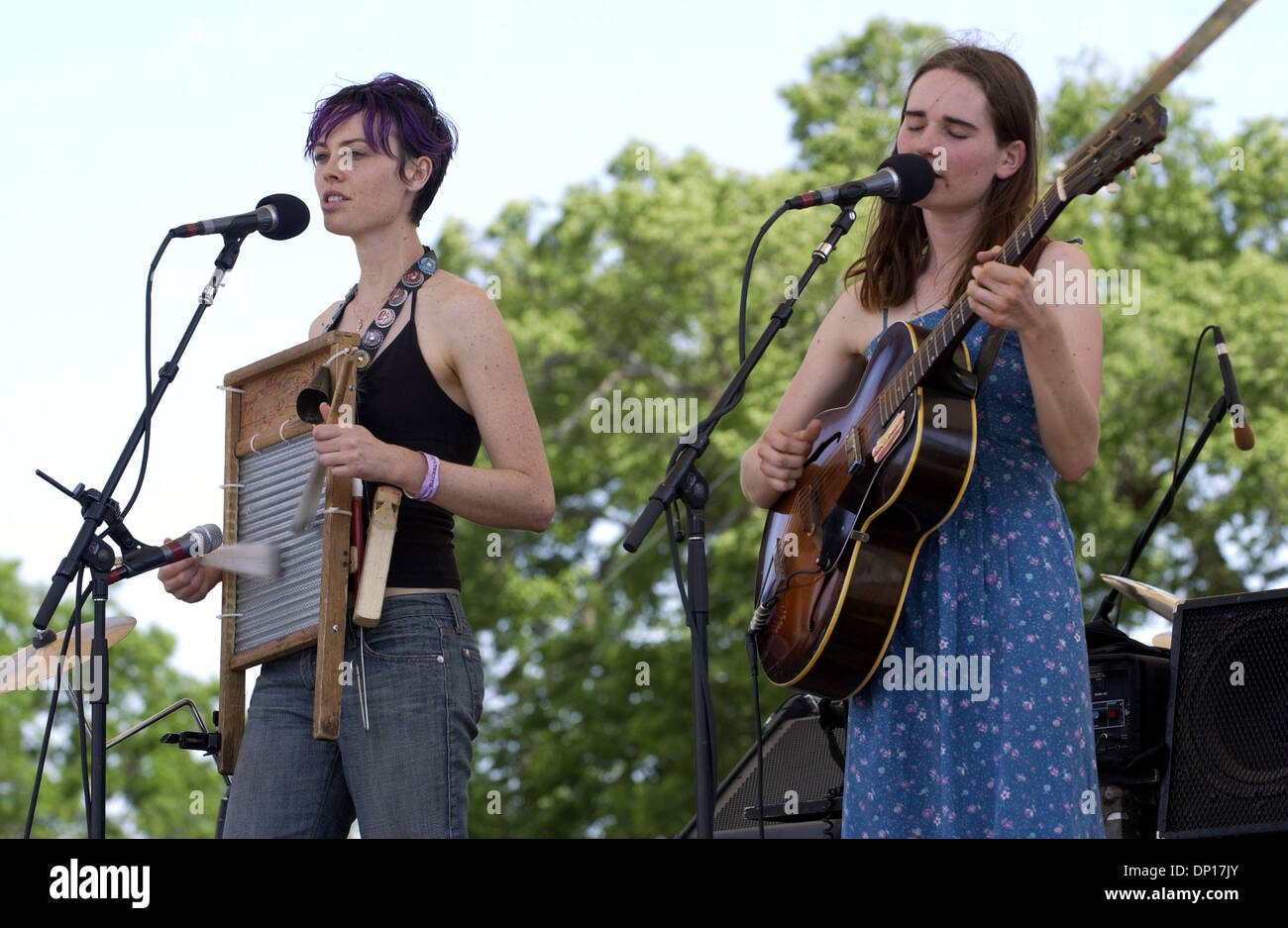 Apr 23, 2006; Columbia, SC, USA; The Ditty Bops perform live as there ...