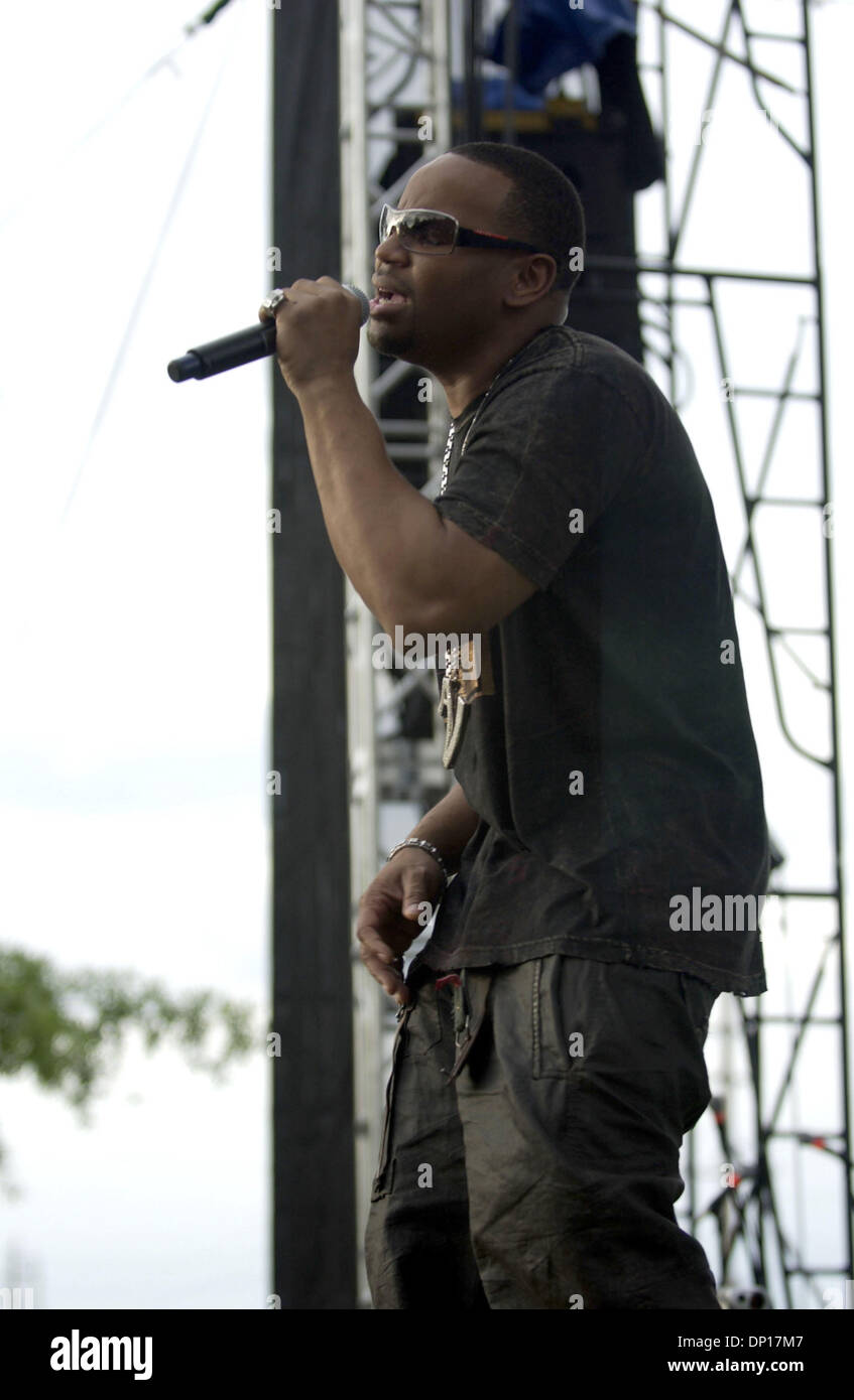 Apr 23, 2006; Columbia, SC, USA; R & B Singer AVANT performs live as ...