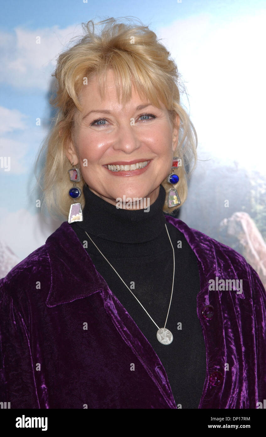 Dee Wallace Stone Actor