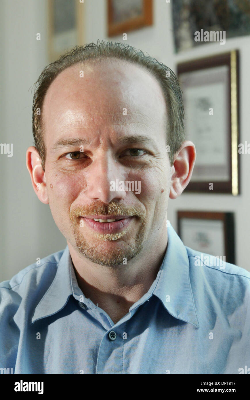 Department of biochemistry hi-res stock photography and images - Alamy